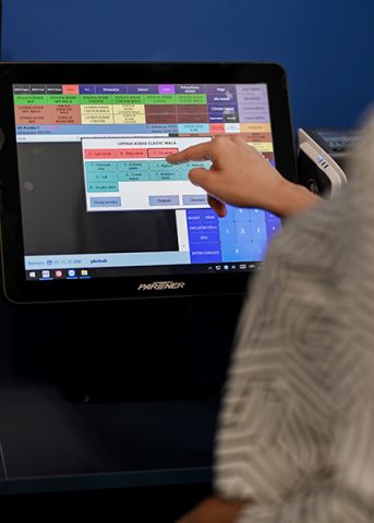 Hospitality cash register Remaris - Monri Payments